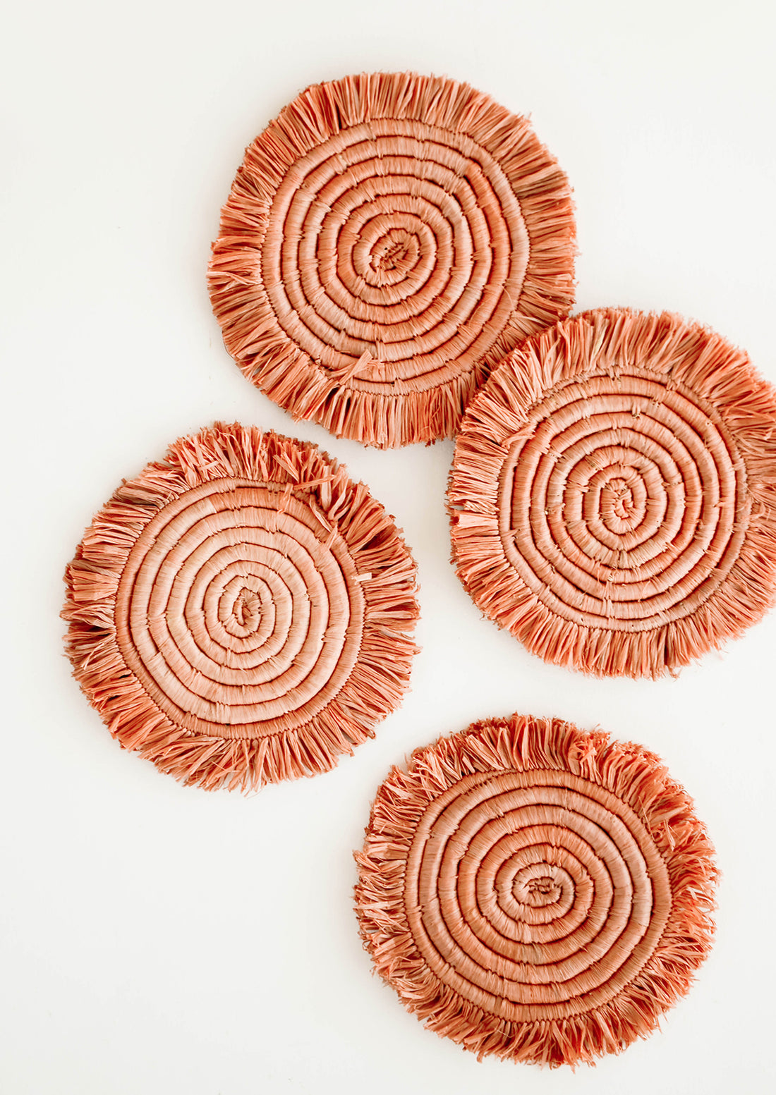 Fringed Raffia Coaster Set – LEIF