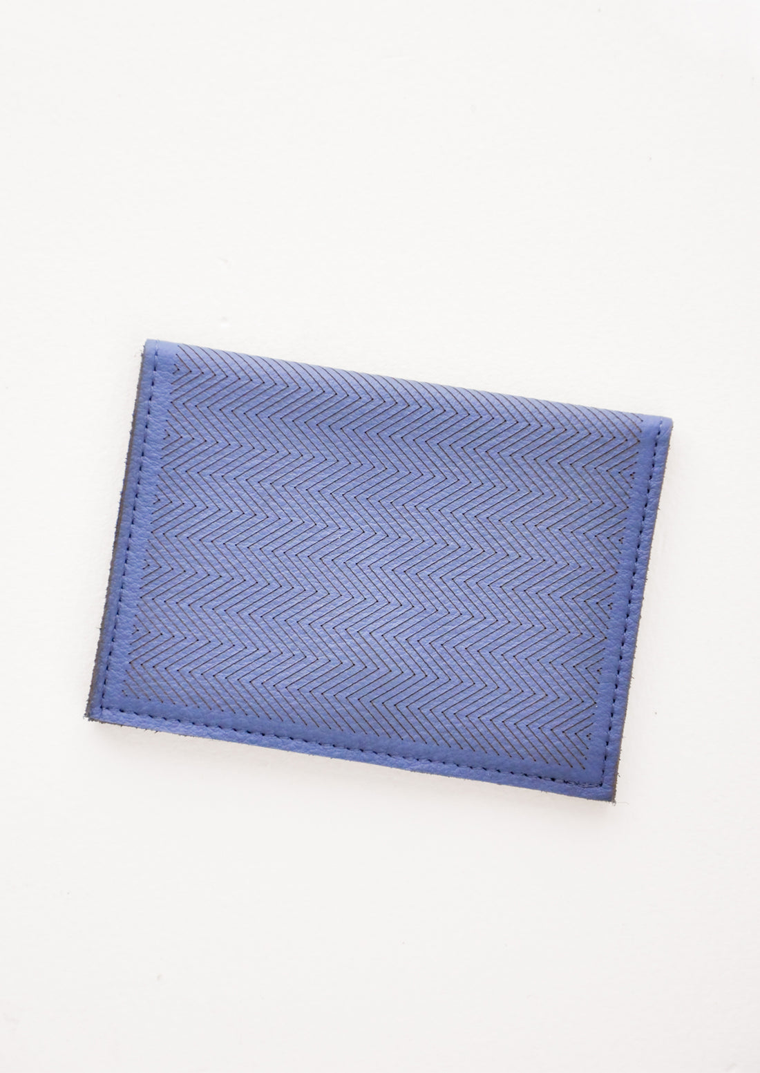 Zigzag Etched Leather Wallet – LEIF